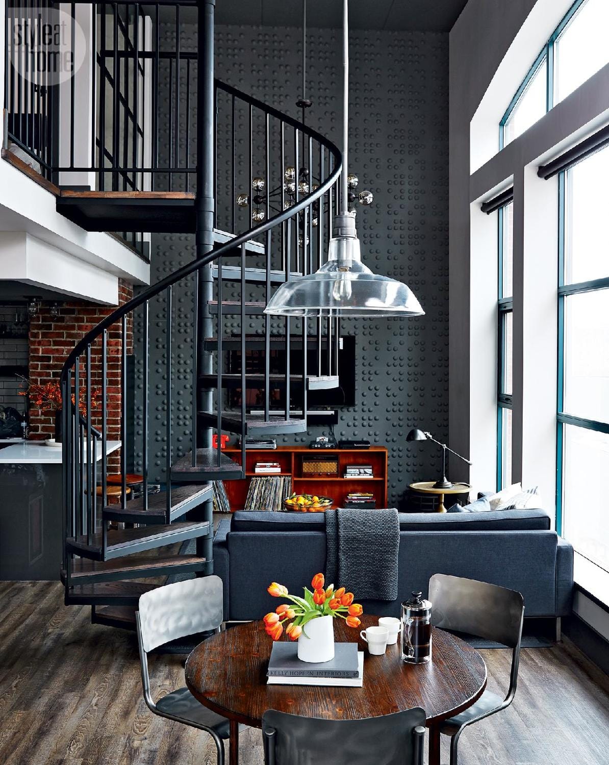 These dark & dramatic rooms will convince you to be more daring with ...