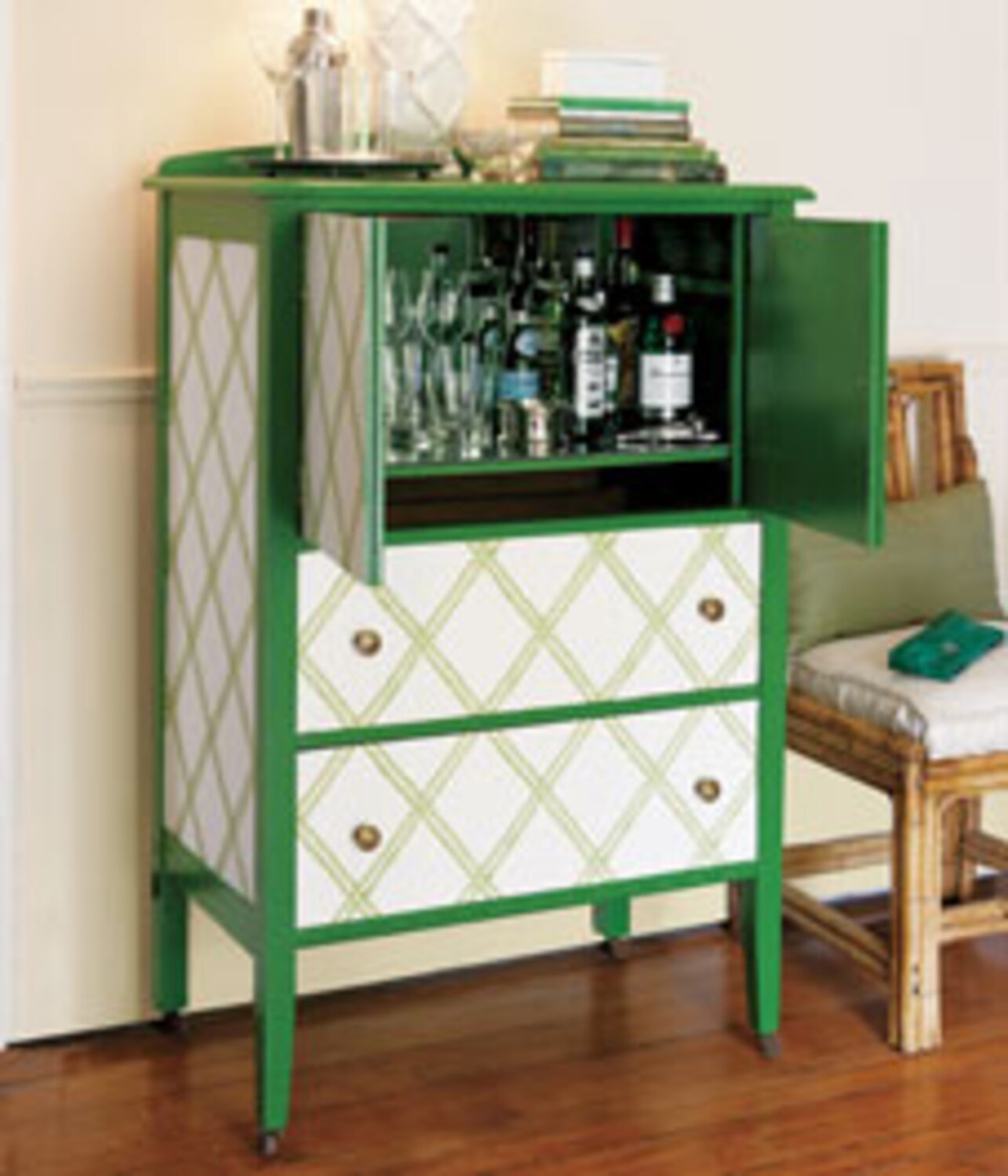 How to: Make a hidden bar | Style at Home