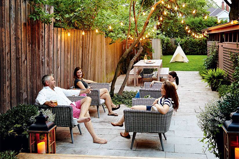 5 helpful tips to hosting an effortless outdoor party | Style at Home