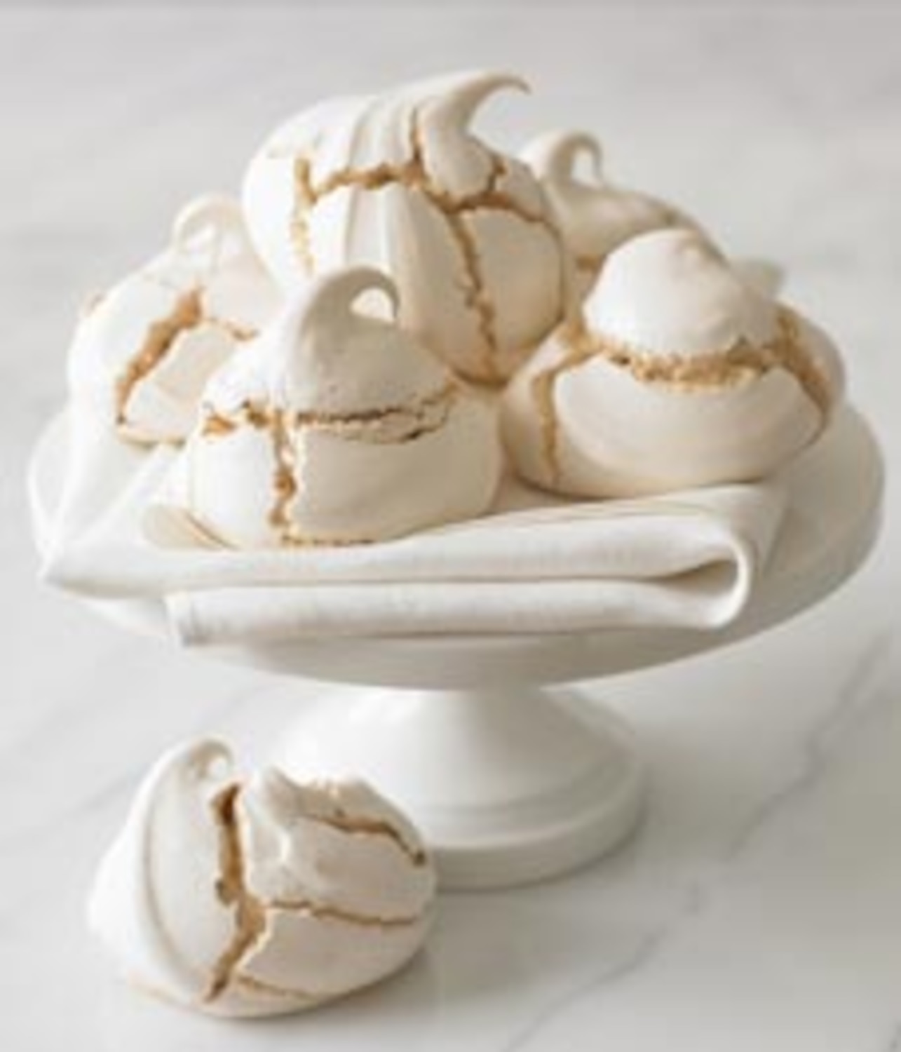 Make light-as-air meringues | Style at Home
