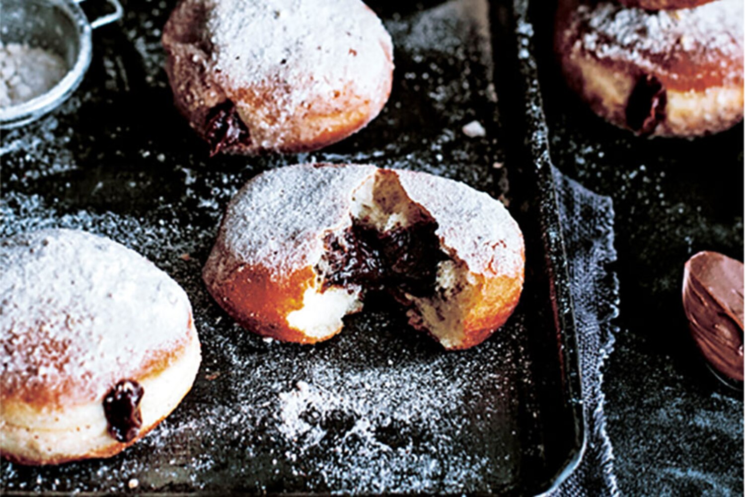 Recipe: Doughnuts with creamy Nutella filling | Style at Home