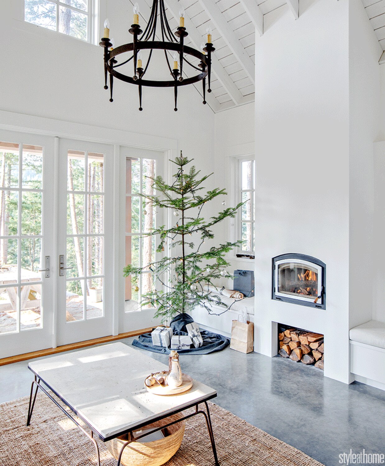 How to decorate your Christmas tree this year | Style at Home
