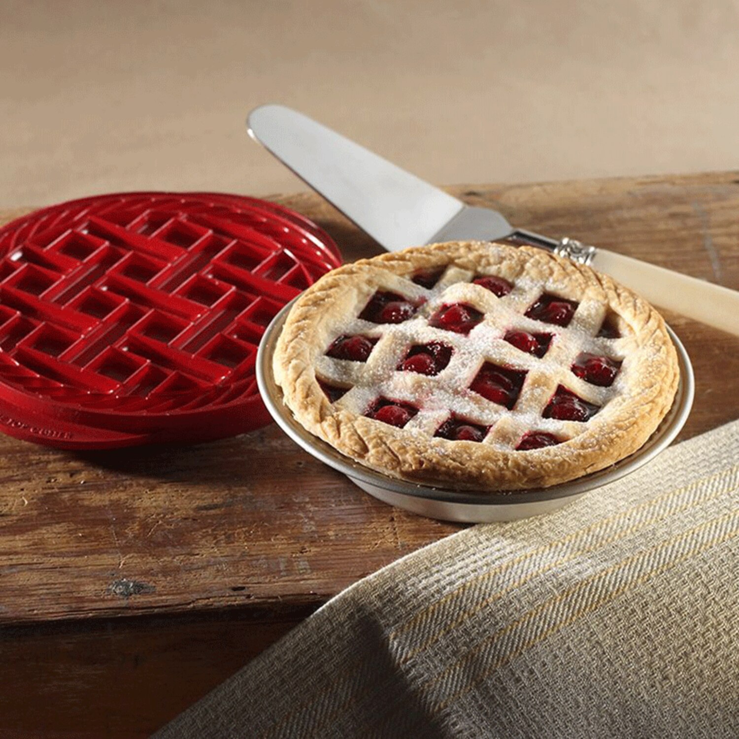 9 gorgeous pie plates that will motivate you to make a pie | Style at Home