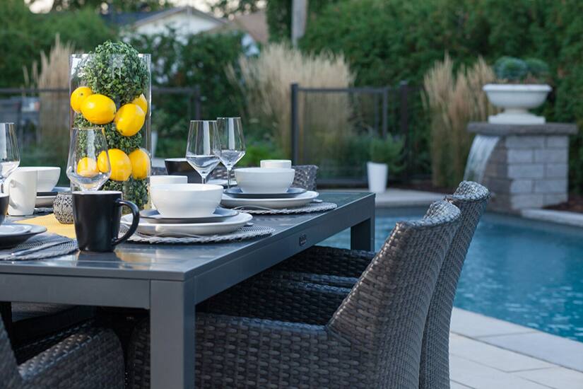 3 tips for hosting a summer party by the pool | Style at Home