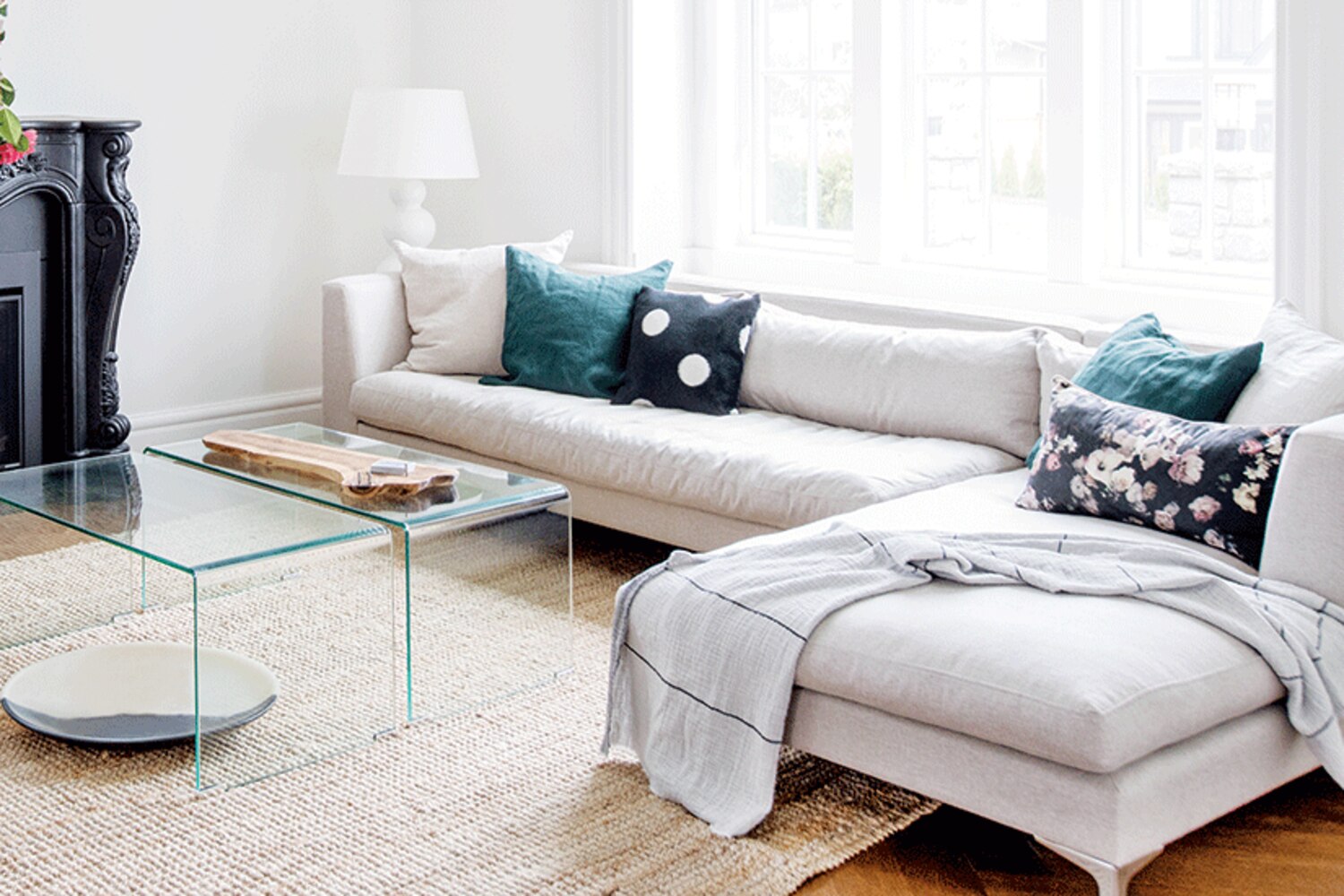 An urban-chic abode you won't believe is technically a farmhouse ...