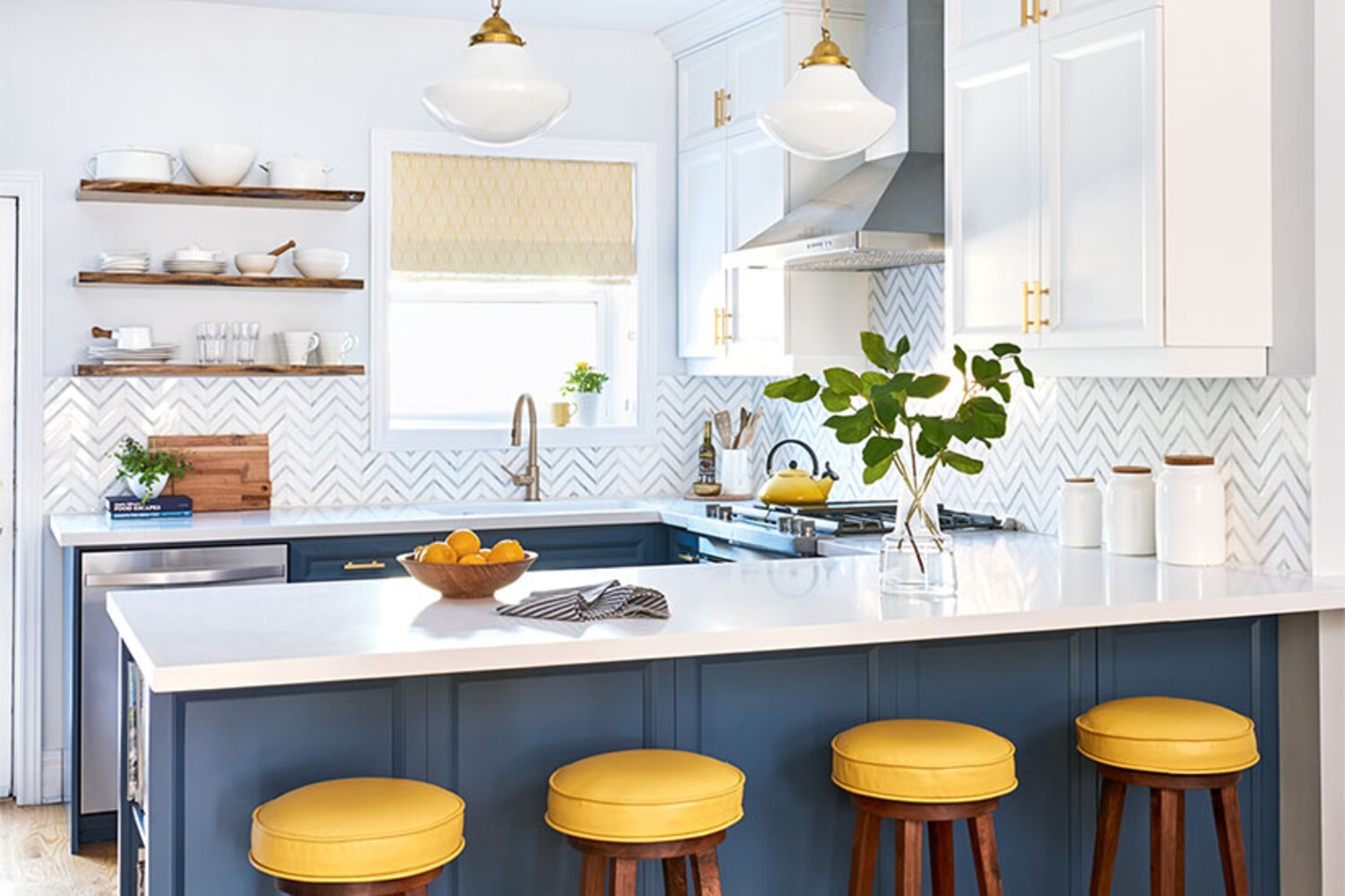 A playful and charming bistro-style kitchen | Style at Home