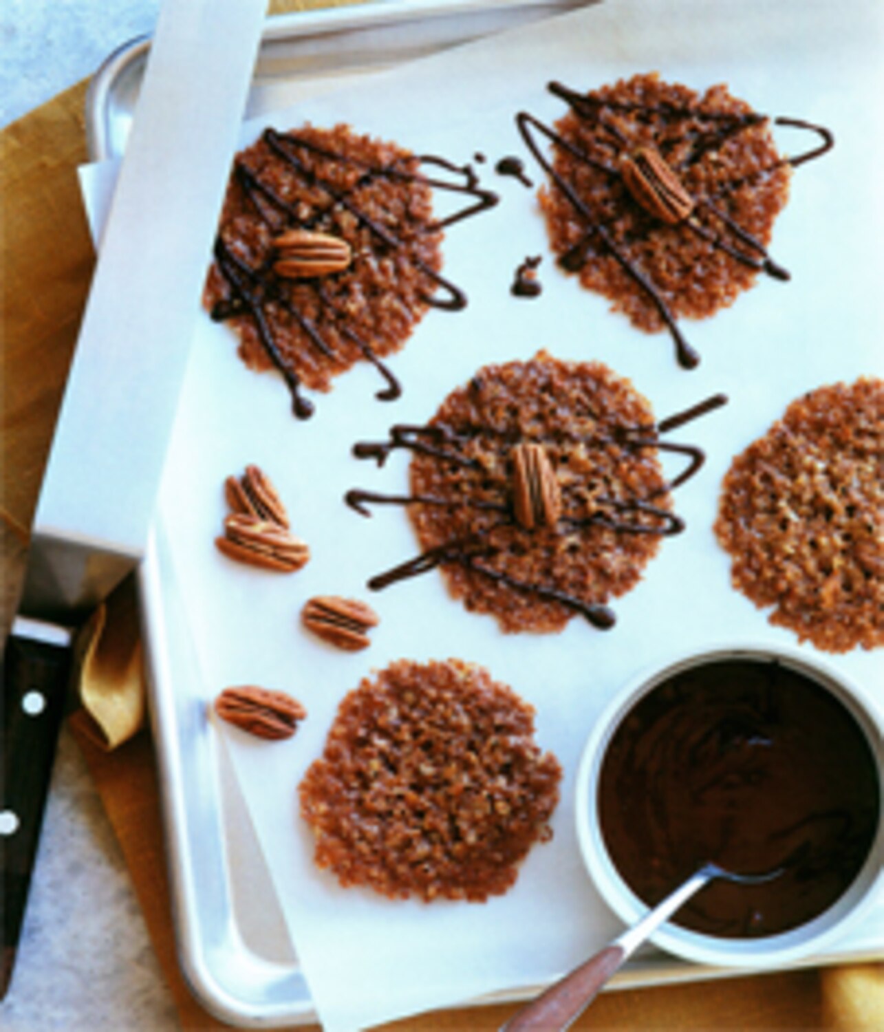 Recipe: Pecan lace cookies | Style at Home