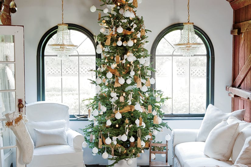 10 ways to achieve a laid-back, easy-to-do holiday party scheme | Style ...