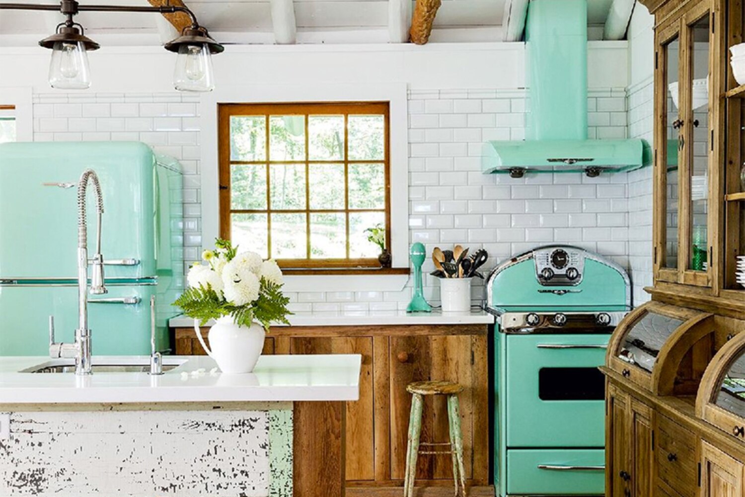 Vintage Cottage Kitchen